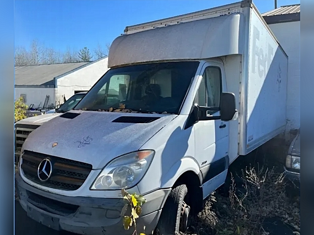 Spectrum Motor 1 2012 Mercedes-Benz Sprinter Chassis-Cabs 2WD Reg Cab ...