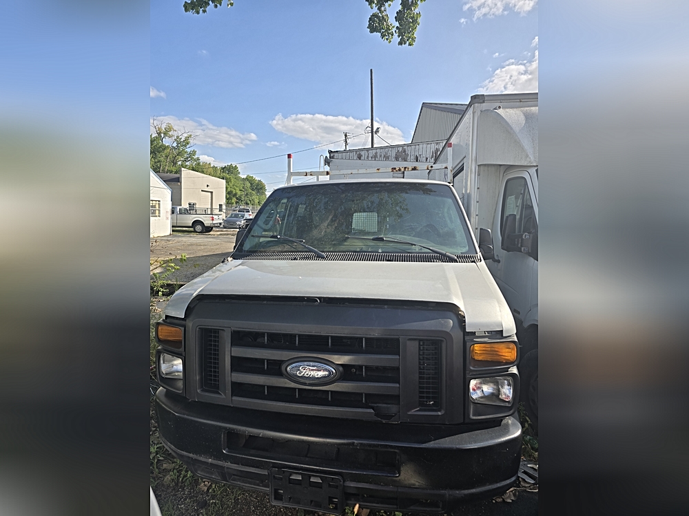 Spectrum Motor 1 2010 Ford Econoline Cargo Van E-350 Super Duty ...