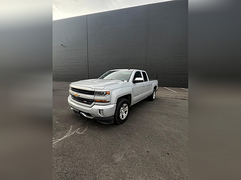 Spectrum Motor 1 2018 Chevrolet Silverado 1500 4WD Double Cab 143.5" LT ...