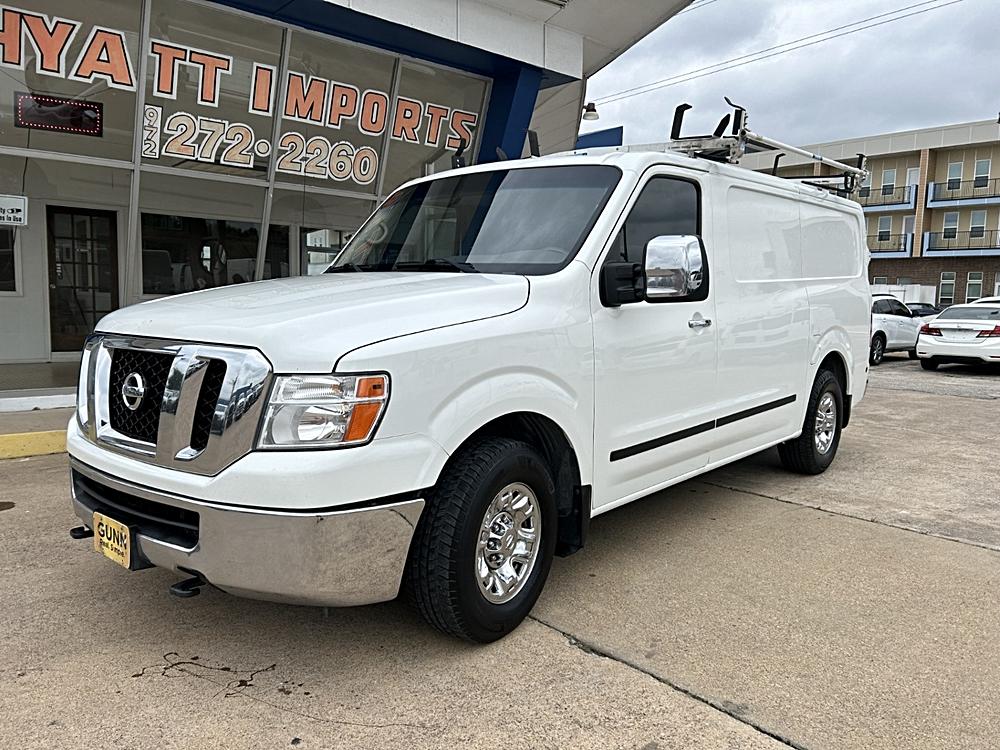 Hyatt Imports 2018 Nissan NV Cargo NV3500 HD Standard Roof V8 S | Auto ...