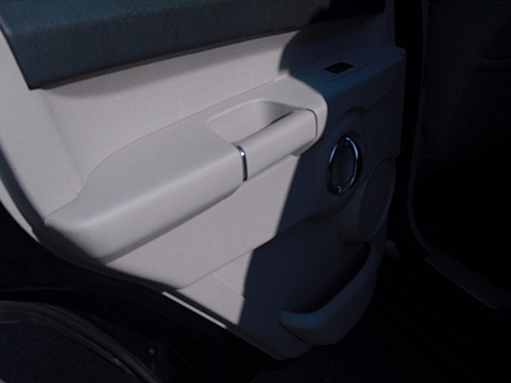 TRI-M MOTORCARS 2006 Jeep Commander 4dr Limited 2WD | Auto dealership ...