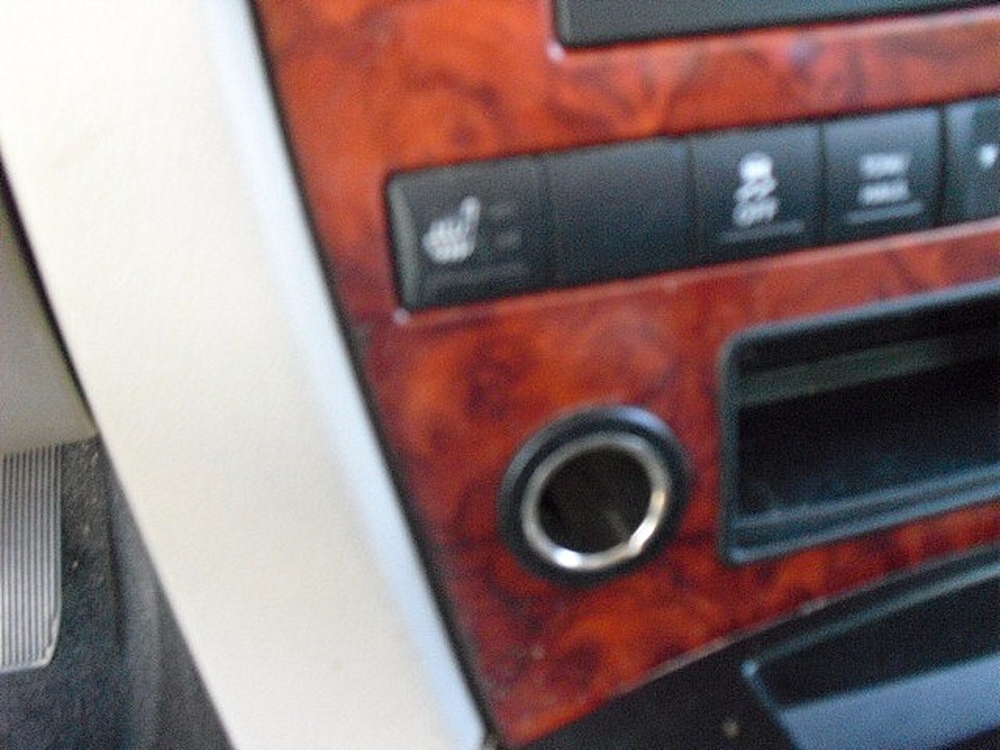 TRI-M MOTORCARS 2006 Jeep Commander 4dr Limited 2WD | Auto dealership ...