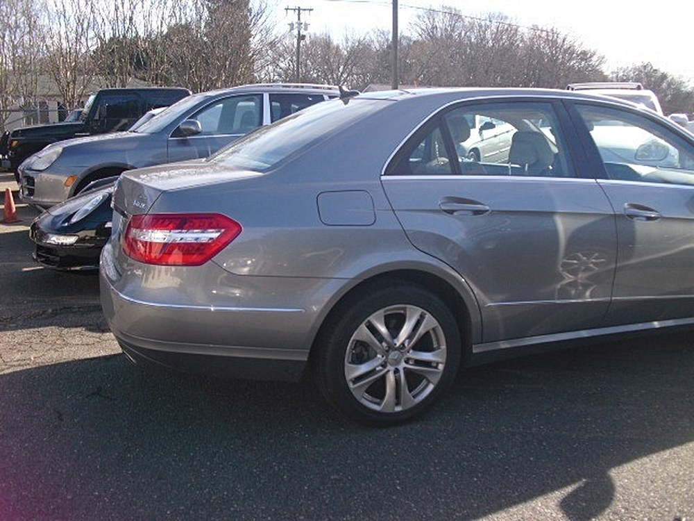 2010 Mercedes-Benz E-Class 4dr Sdn E 350 Luxury 4MATIC