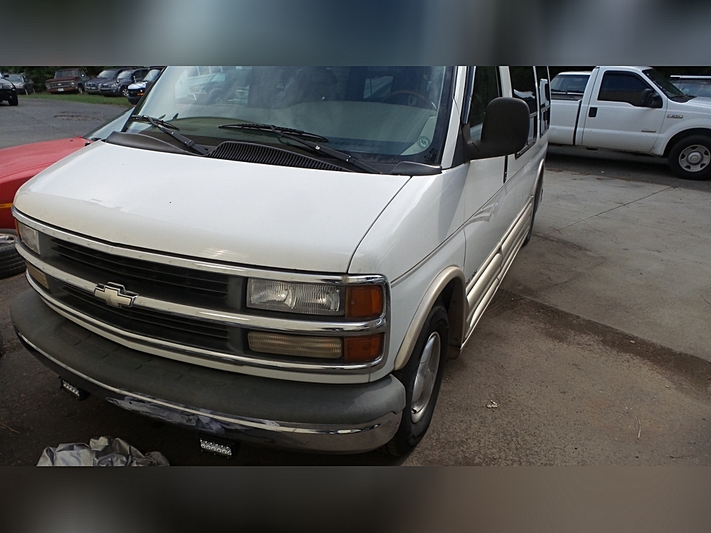 TRI-M MOTORCARS 1998 Chevrolet Chevy starcraft 1500 135 WB w/YF7 | Auto ...