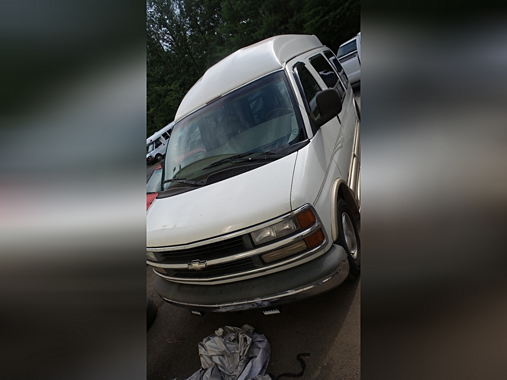 TRI-M MOTORCARS 1998 Chevrolet Chevy starcraft 1500 135 WB w/YF7 | Auto ...