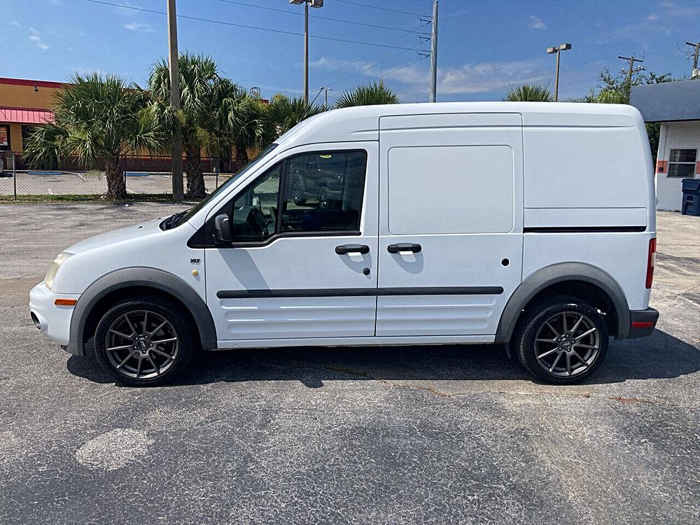 white ford van small