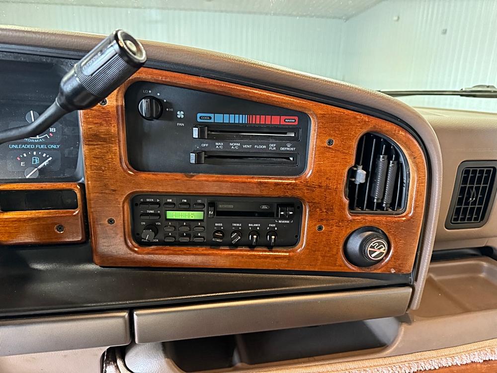 1992 ford e 150 interior