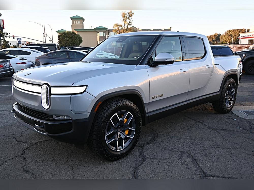 2023 Rivian R1T Launch Edition Quad-Motor Large Pack *Ltd Avail*
