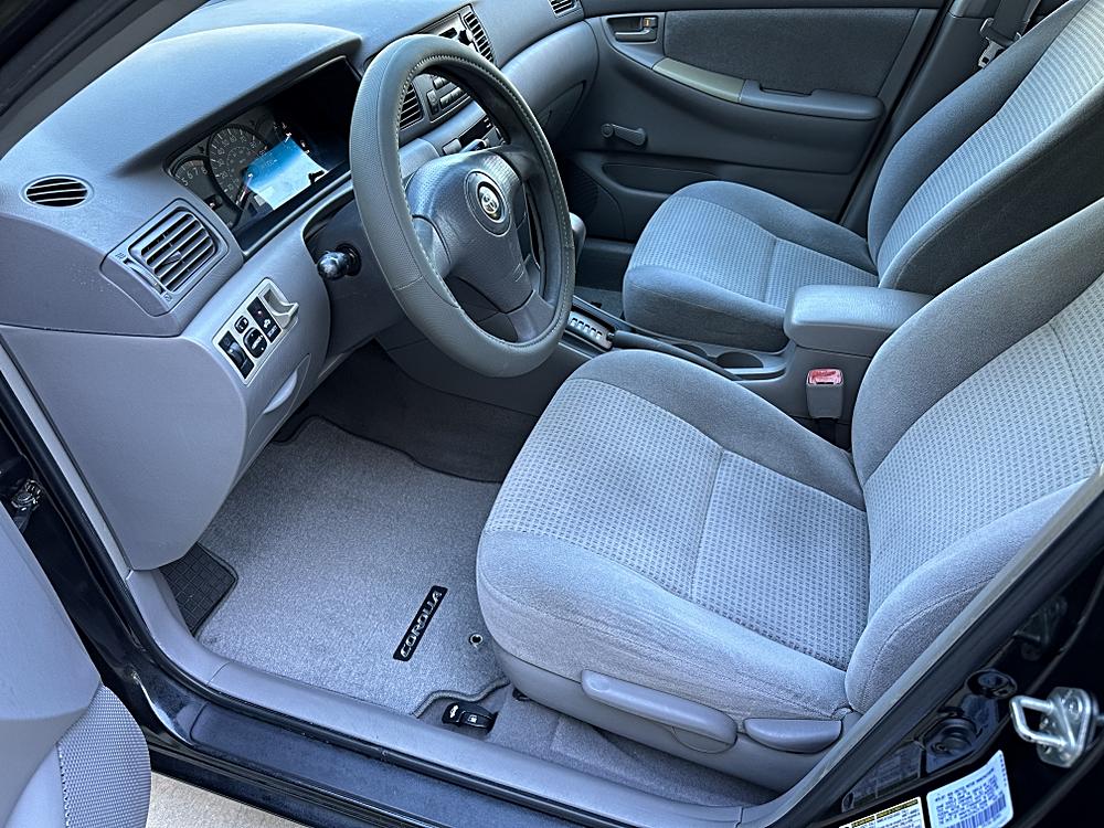 corolla 2006 interior