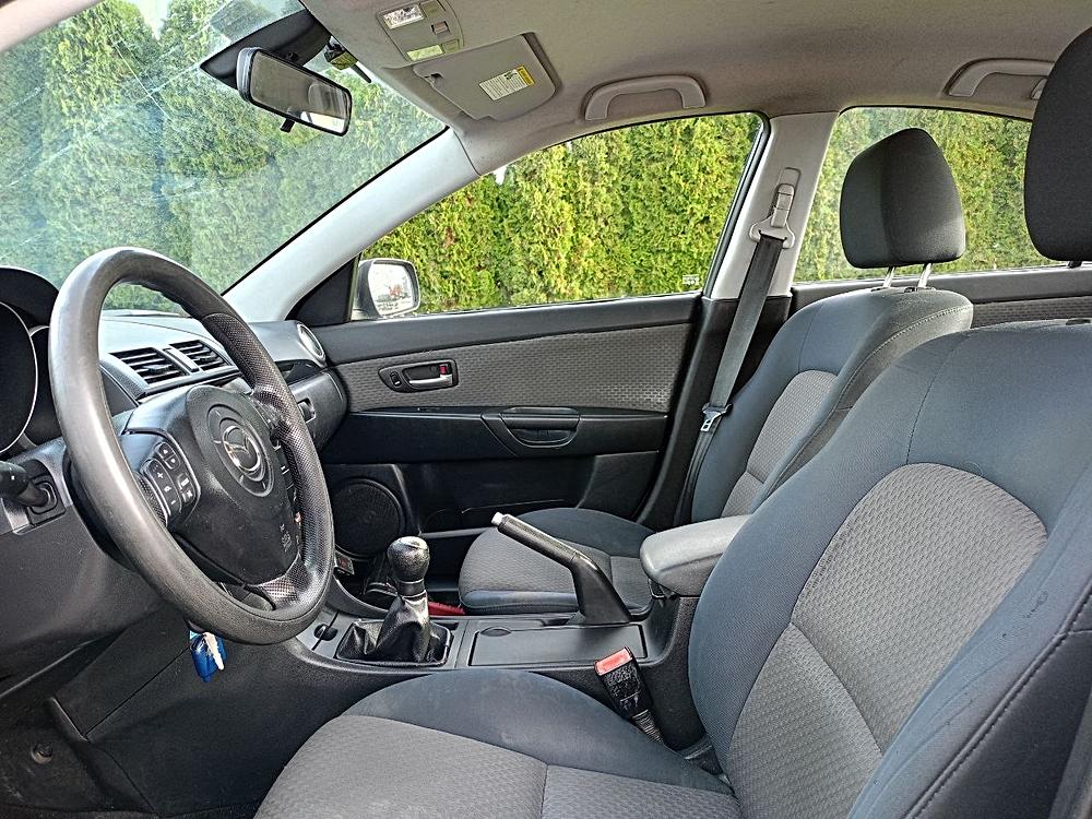 mazda 3 2005 interior