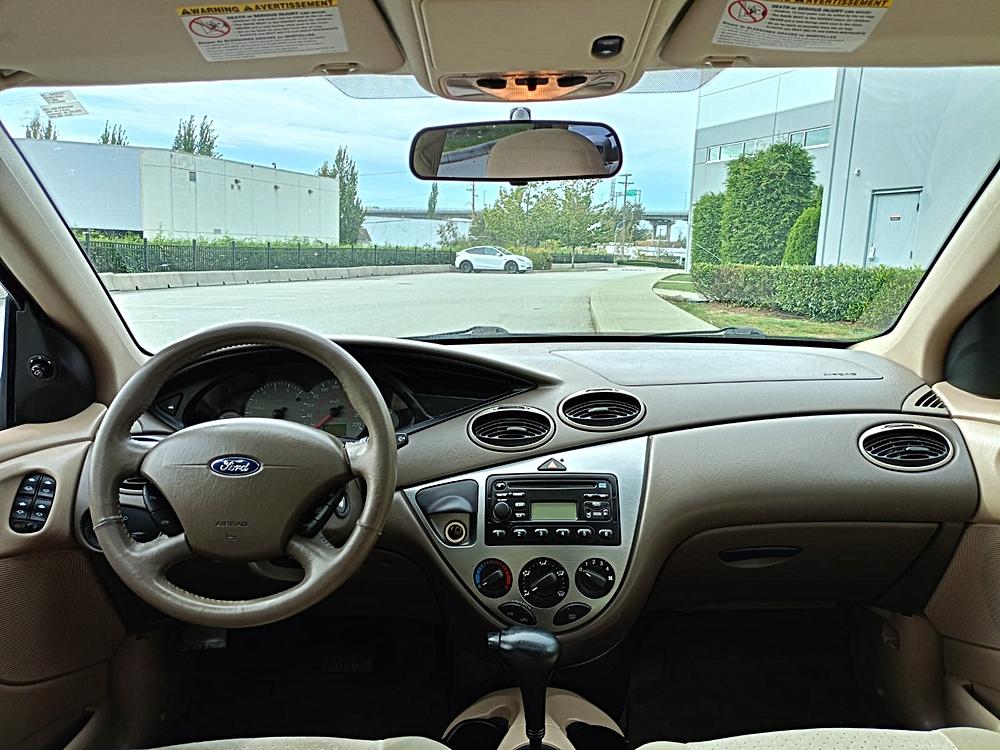 2003 ford focus interior