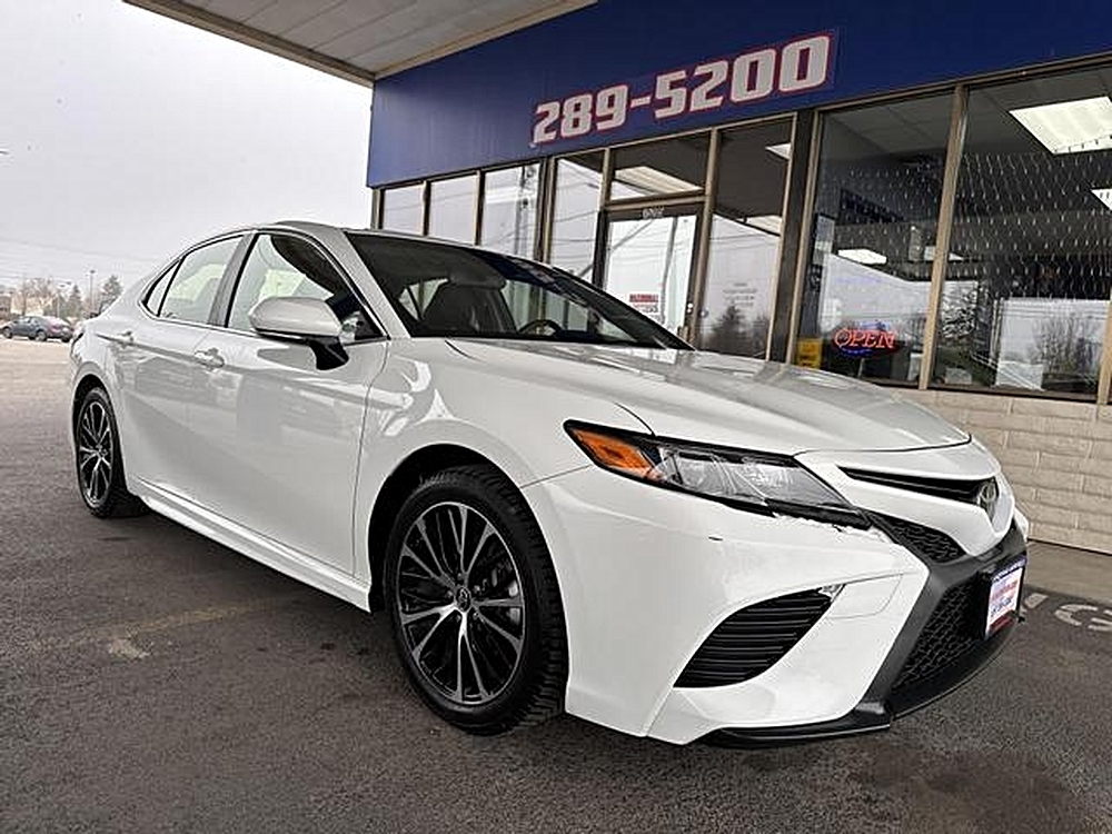 National Motors 2018 Toyota Camry SE Sedan 4D | Auto dealership in ...