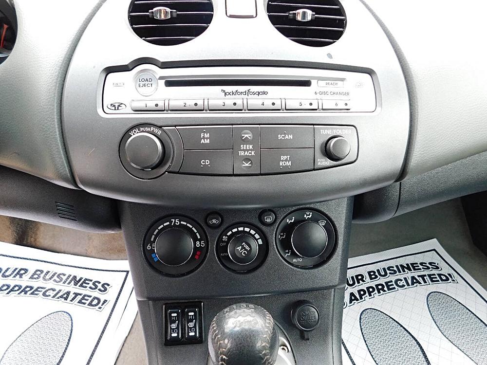 mitsubishi eclipse 2006 interior