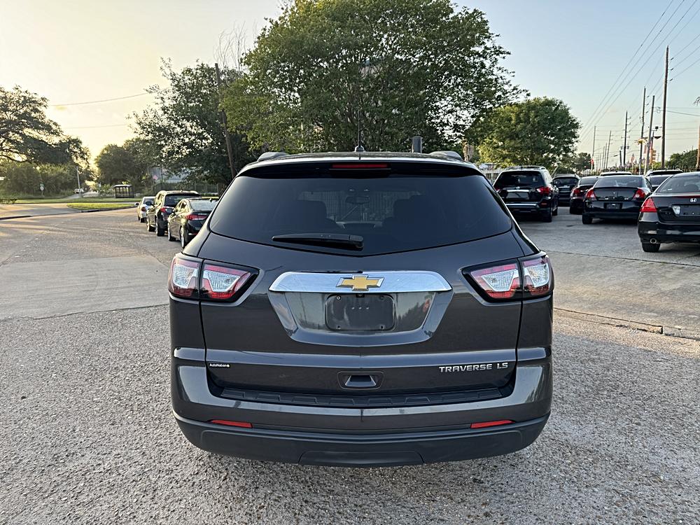 Universal Auto Credit 2014 Chevrolet Traverse LS 3rd Row Seating, Touch ...