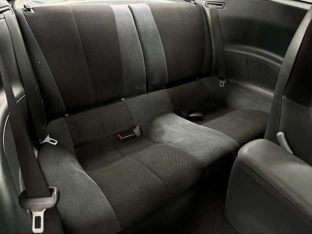 2007 eclipse interior