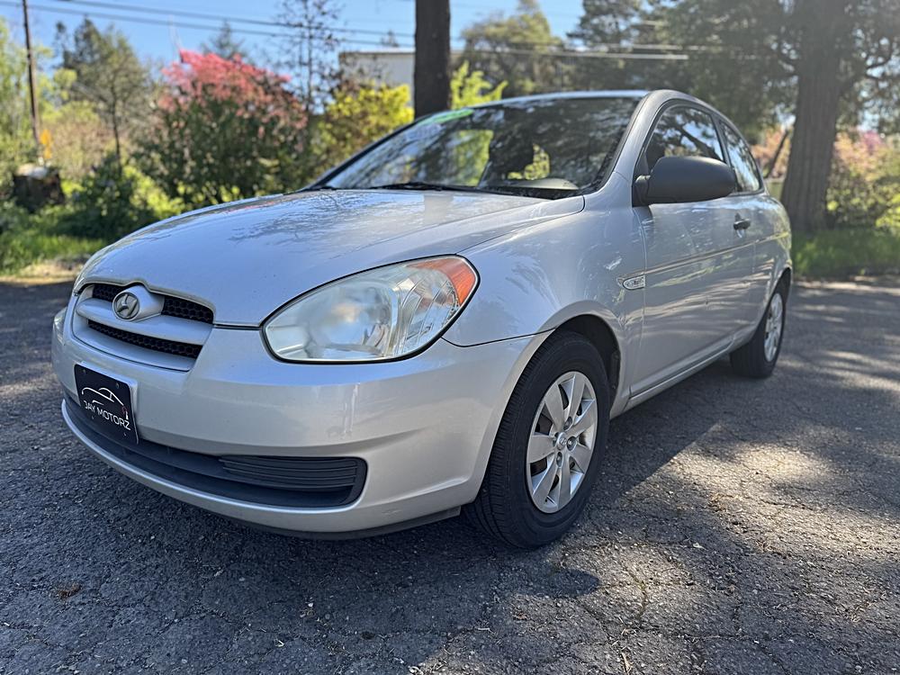 2008 accent hatchback