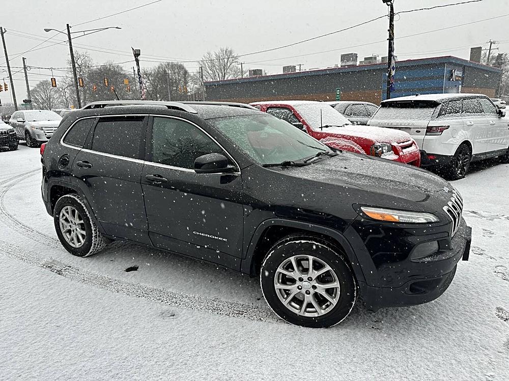 Billys Auto Sales 2016 Jeep Cherokee Latitude 4x4 4dr SUV | Auto dealership in Michigan, REDFORD