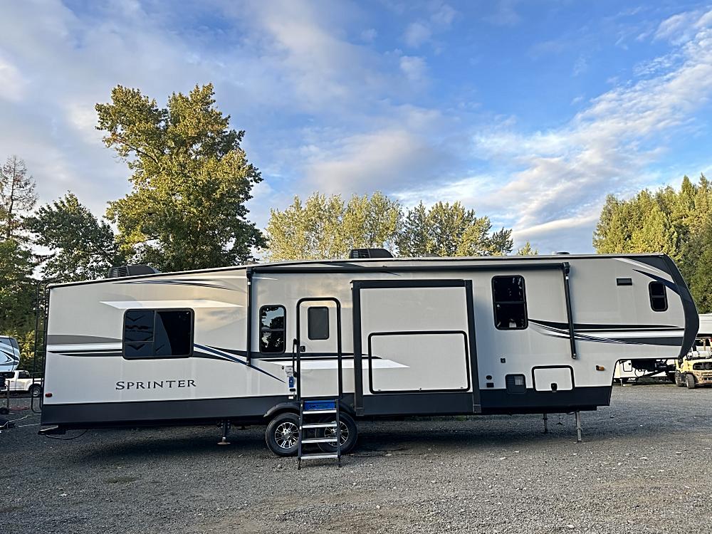 THE RV BARN LLC 2021 Keystone Sprinter Limited 3610FWFKS | Auto ...