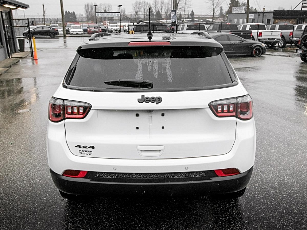 2025 Jeep Compass North - Sunroof