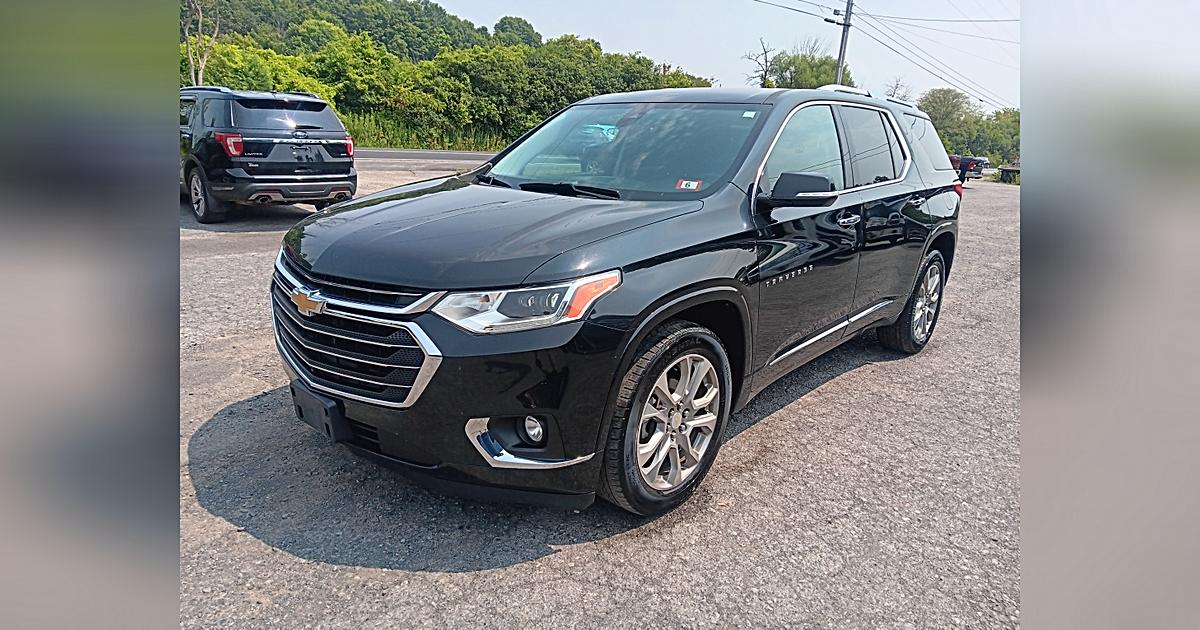 2018 Chevrolet Traverse Premier 1LZ 4X4 6cyl leather sunroof 119k miles