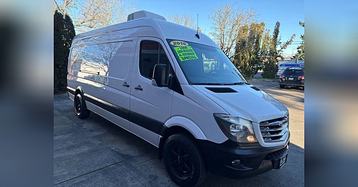 2016 Freightliner Sprinter Vans RWD 2500 170"