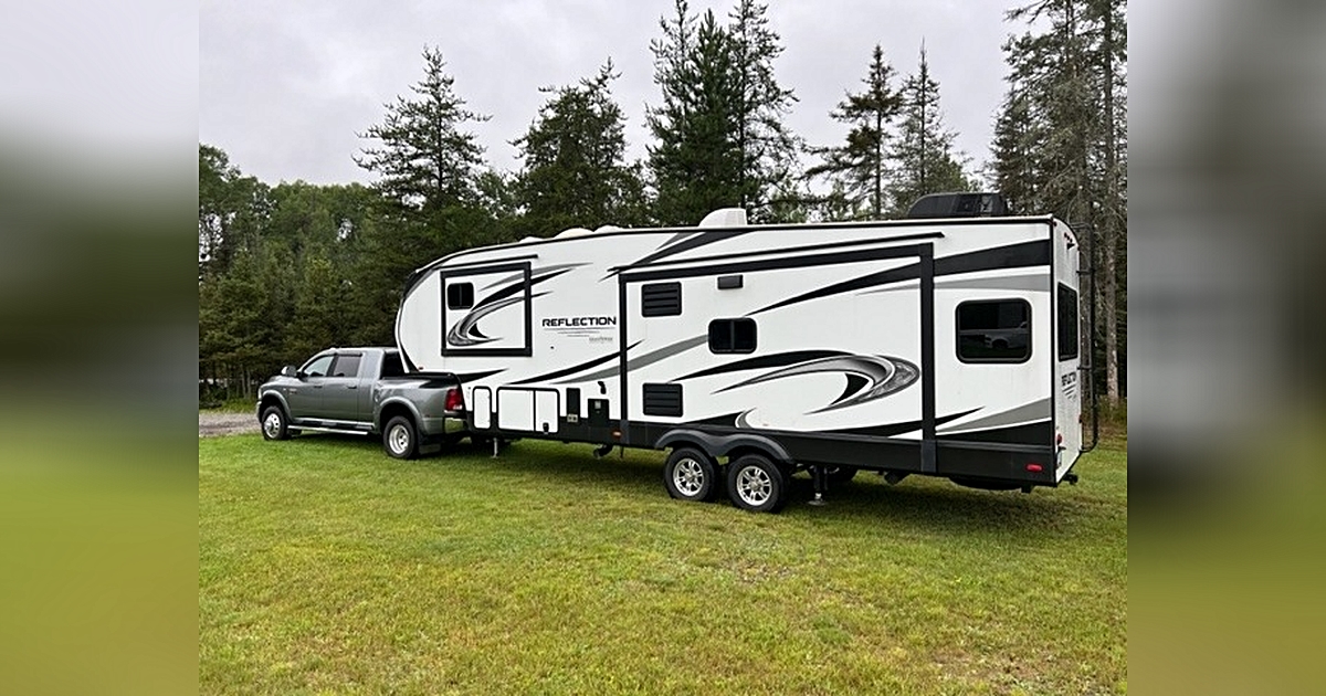 2021 Grand Design Reflection 303 RLS