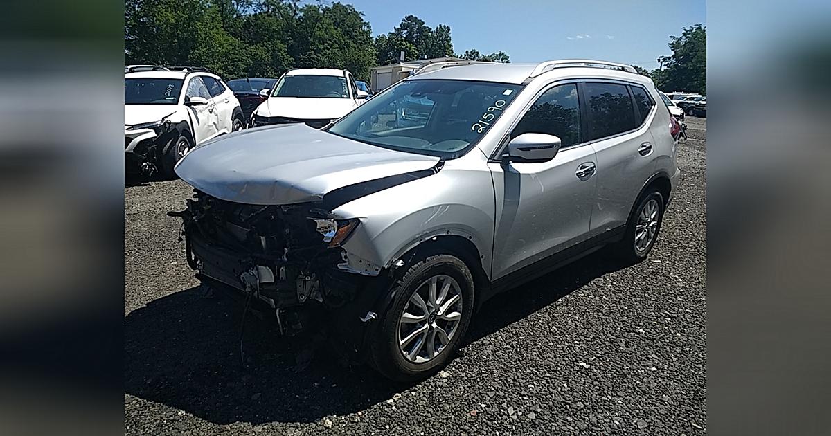 2020 Nissan Rogue Sv