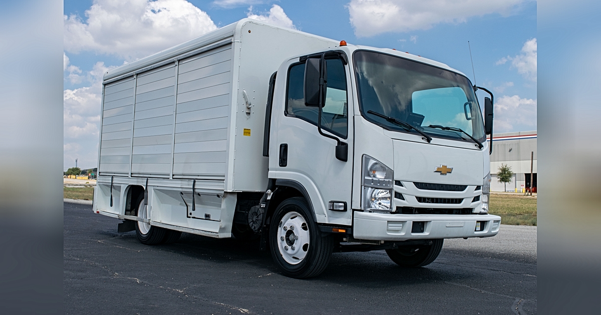 2019 Chevrolet 4500 LCF Gas 2WD Reg Cab 132.5" Beverage Truck