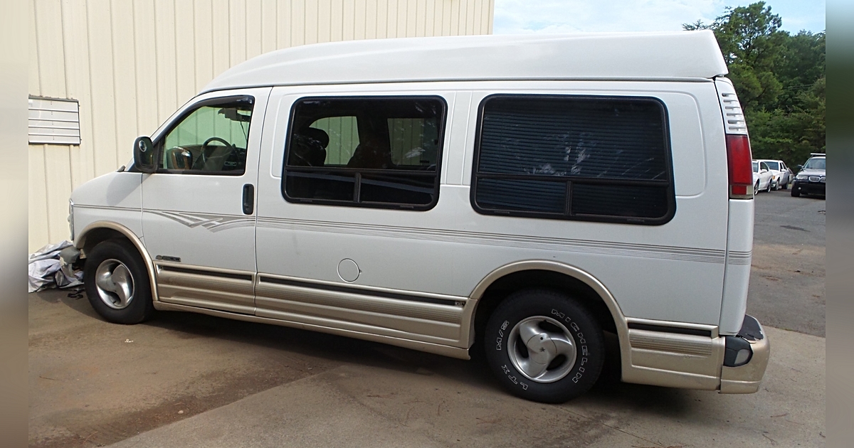 1998 Chevrolet Chevy starcraft 1500 135 WB w/YF7