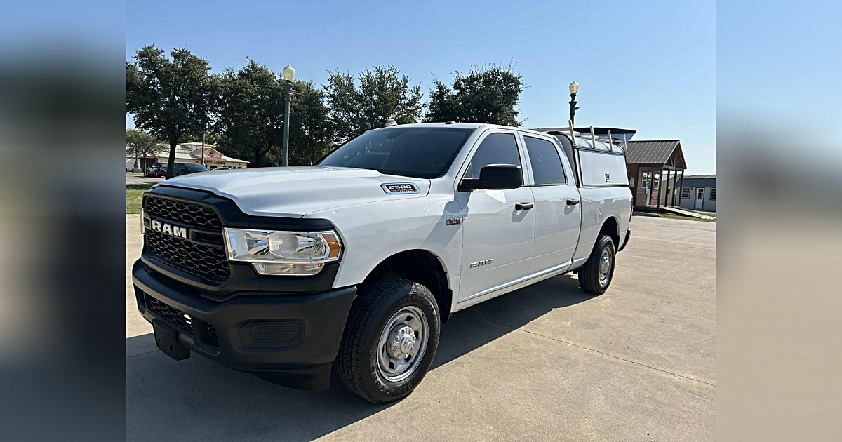 2022 RAM 2500 Service Topper Work Truck - 6.4 Hemi!