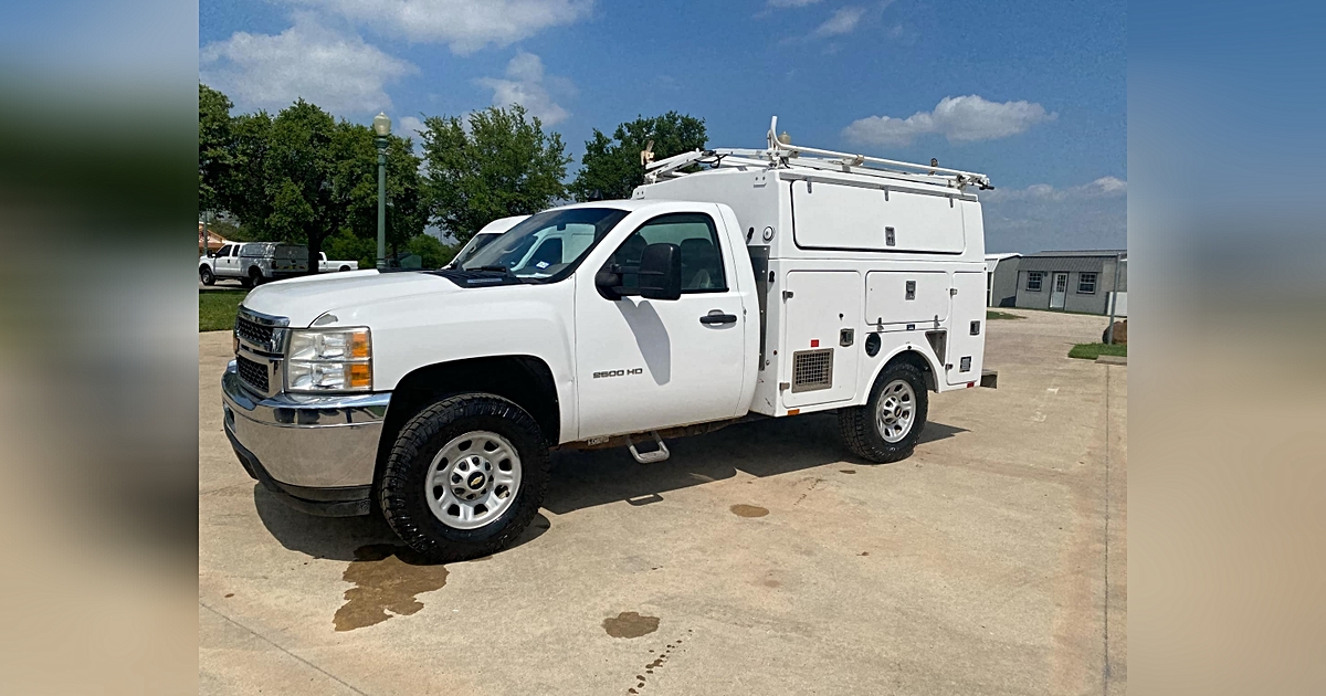 2012 CHEVY SILVERADO 2500 SERVICE BODY