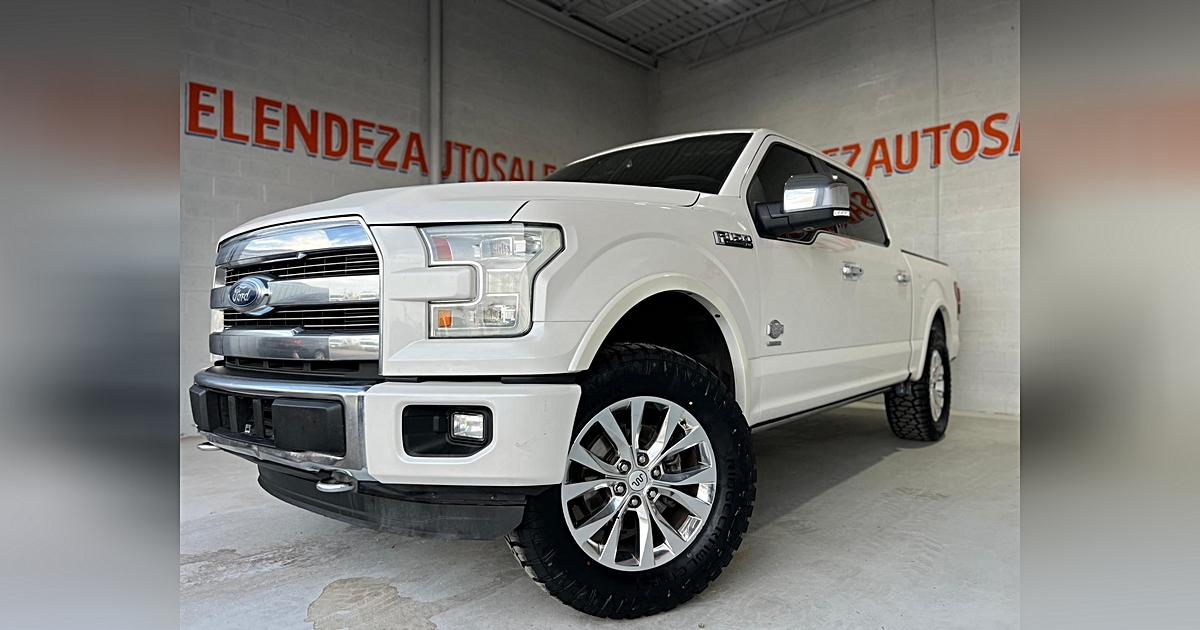 2016 Ford F-150 4WD SuperCrew 145" King Ranch