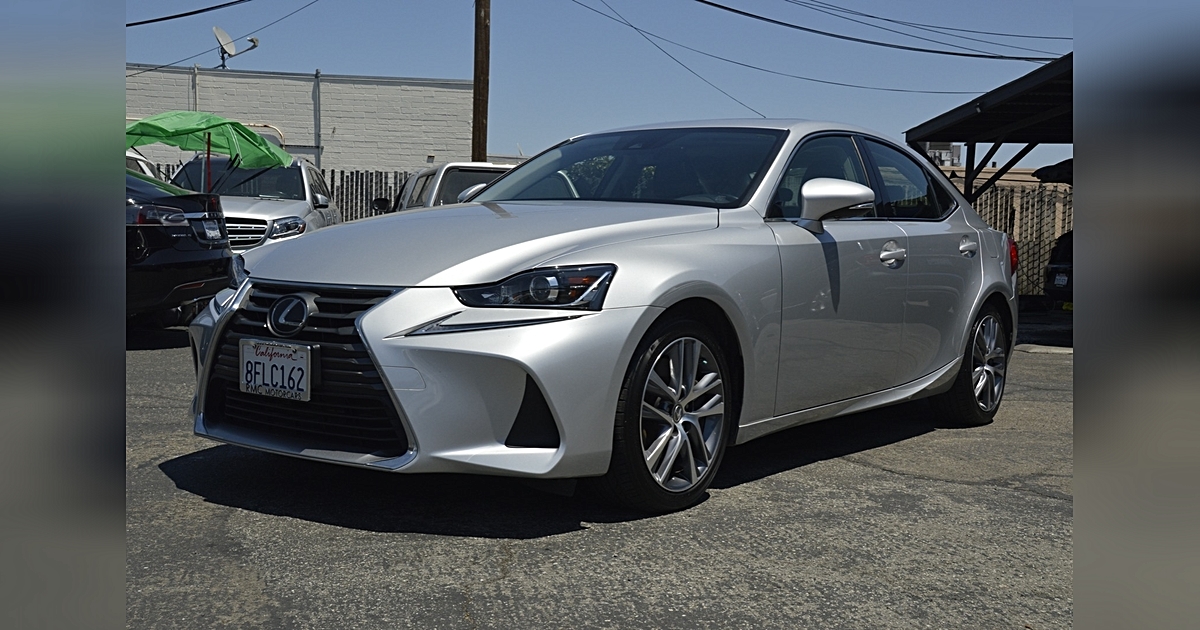2018 Lexus IS IS 300 RWD