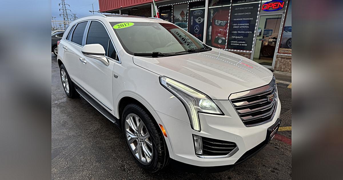 redline 2017 Cadillac XT5 FWD 4dr Premium Luxury | Auto dealership in ...