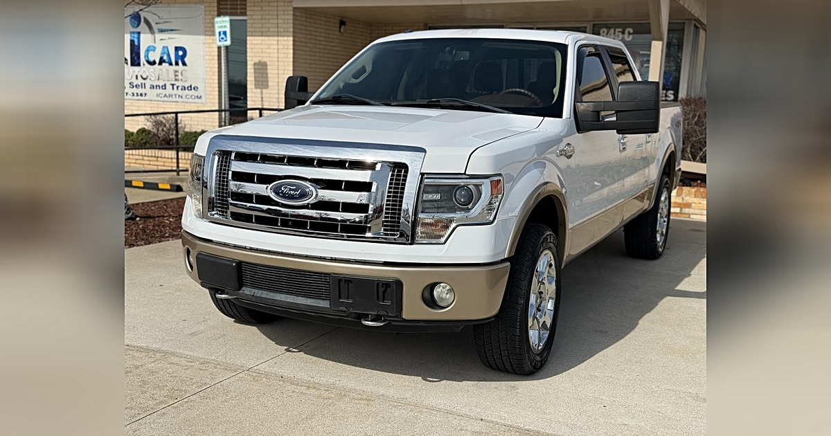 2014 Ford F-150 4WD SuperCrew 145" V8 FFV KING RANCH