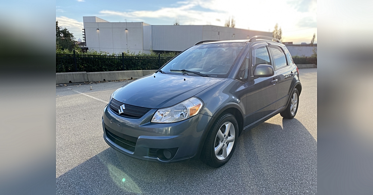 Autodome Fine Cars Inc. 2009 Suzuki SX4 AWD Auto Hatchback perfect ...