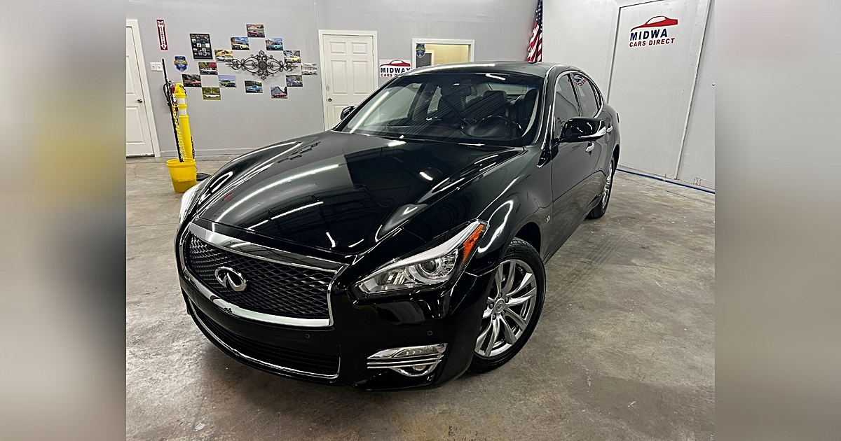 2015 Infiniti Q70 4dr Sdn V6 AWD
