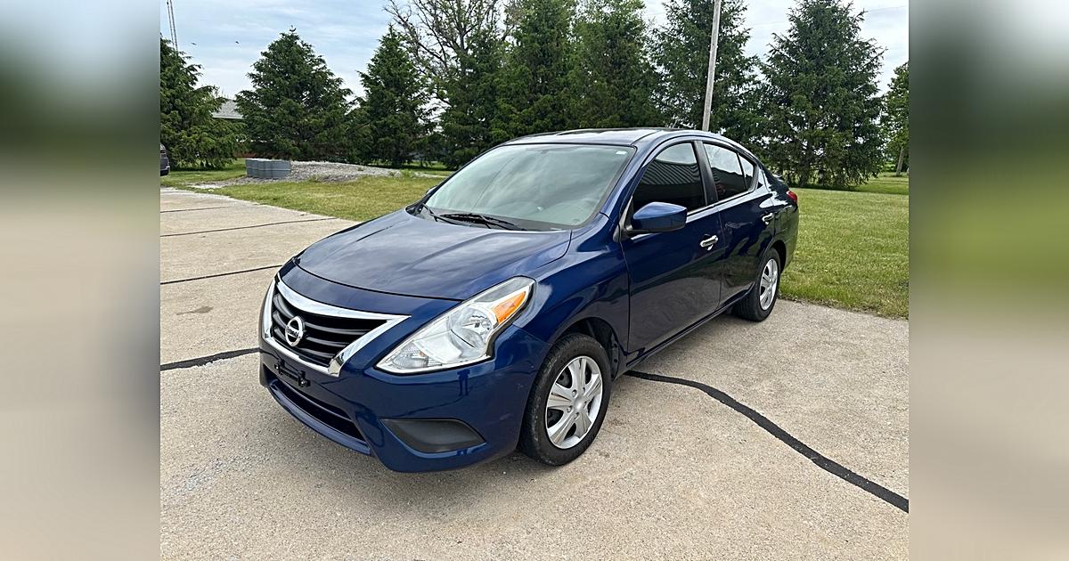 2018 NISSAN VERSA S