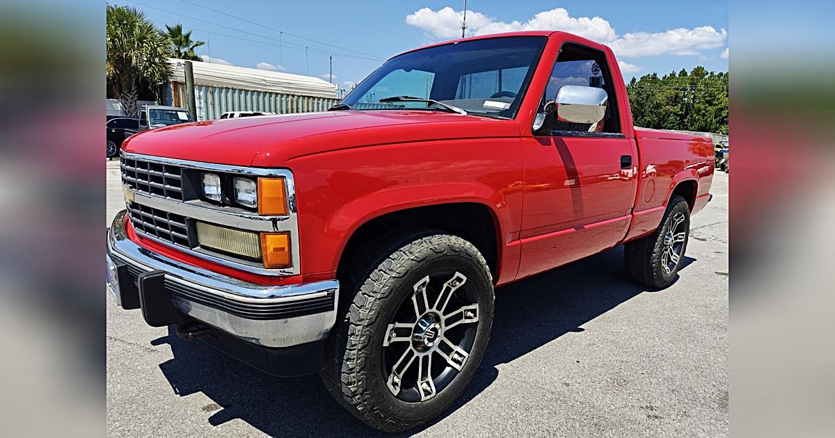 1988 Chevrolet Silverado 1500 Fleetside Short Wheelbase 4WD