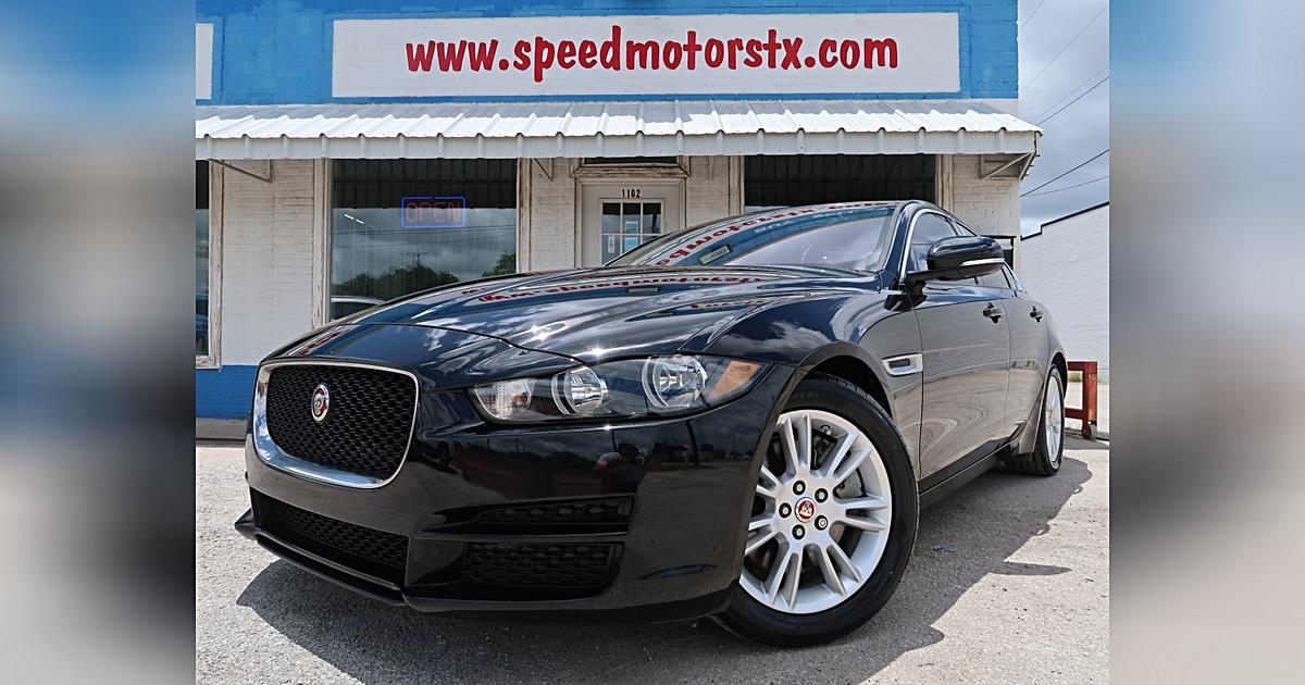 2017 JAGUAR XE 25T PREMIUM... 1-OWNER CARFAX CERTIFIED ONLY 72K... WELL ...