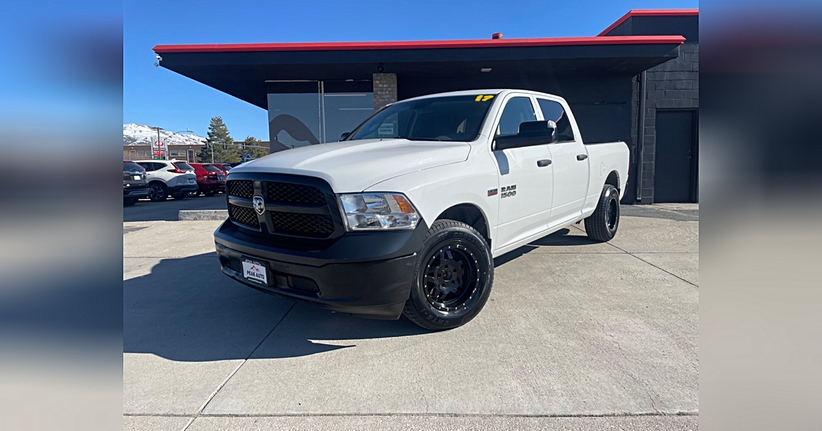 2017 RAM 1500 4WD Crew Cab Tradesman