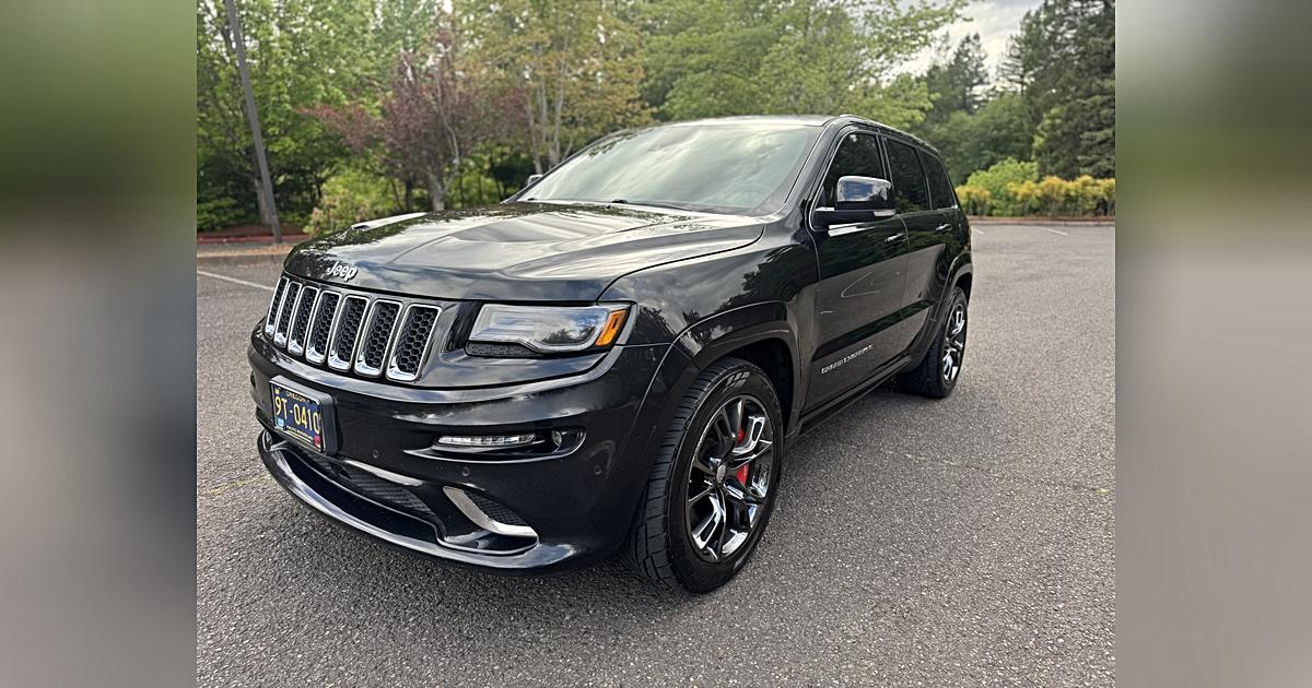 JAY Motorz 2015 Jeep Grand Cherokee 4WD 4dr SRT | Auto dealership in ...