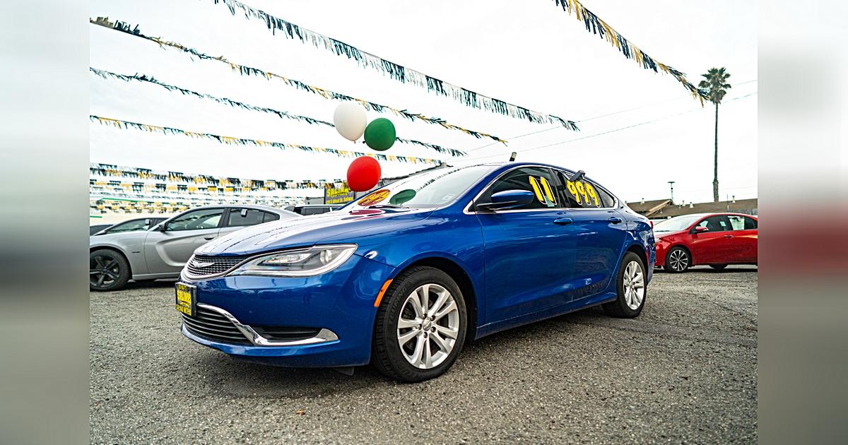 2015 Chrysler 200 4dr Sdn Limited FWD