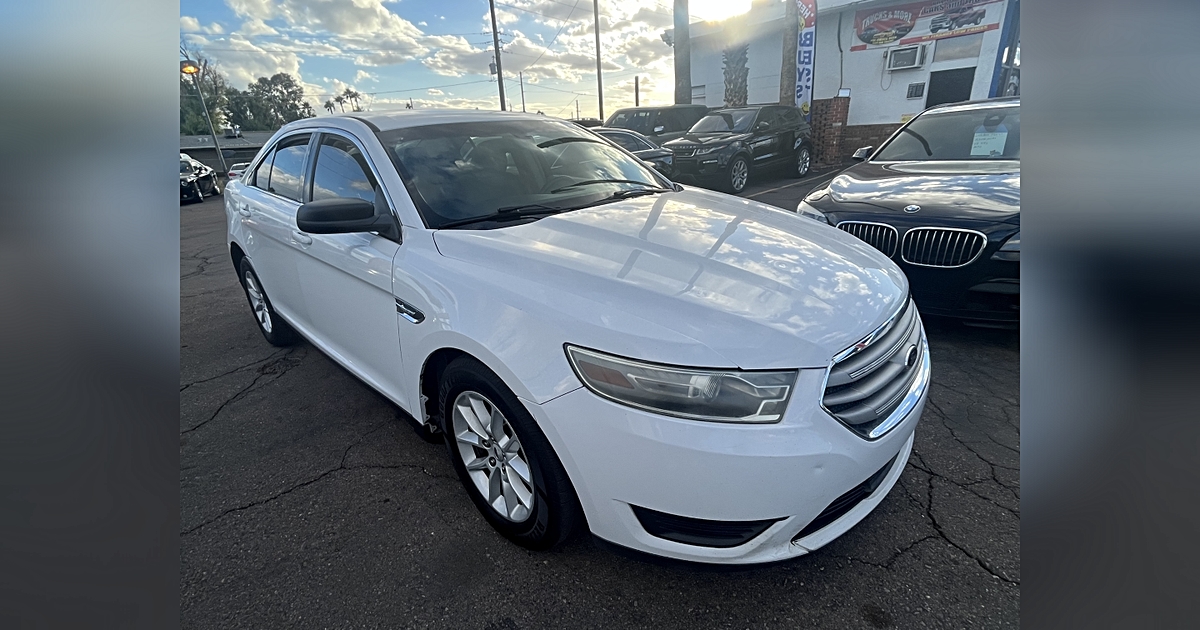 2013 Ford Taurus SE 4dr Sdn SE FWD