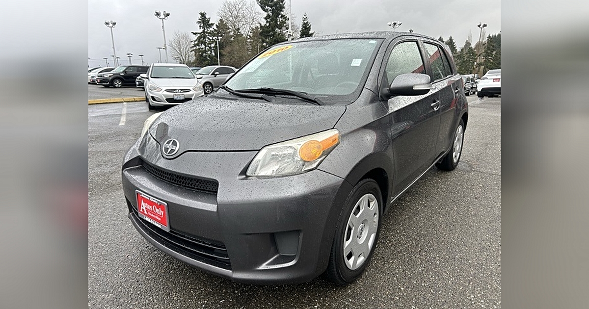 2010 Scion xD Base