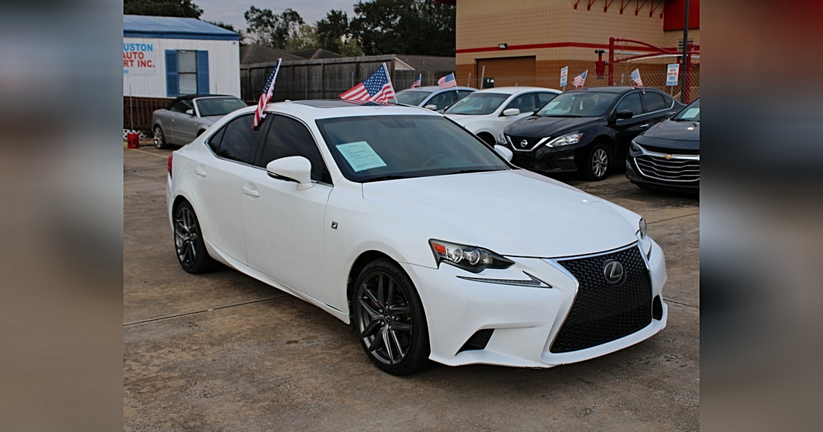 2016 Lexus IS 200t 4dr Sdn