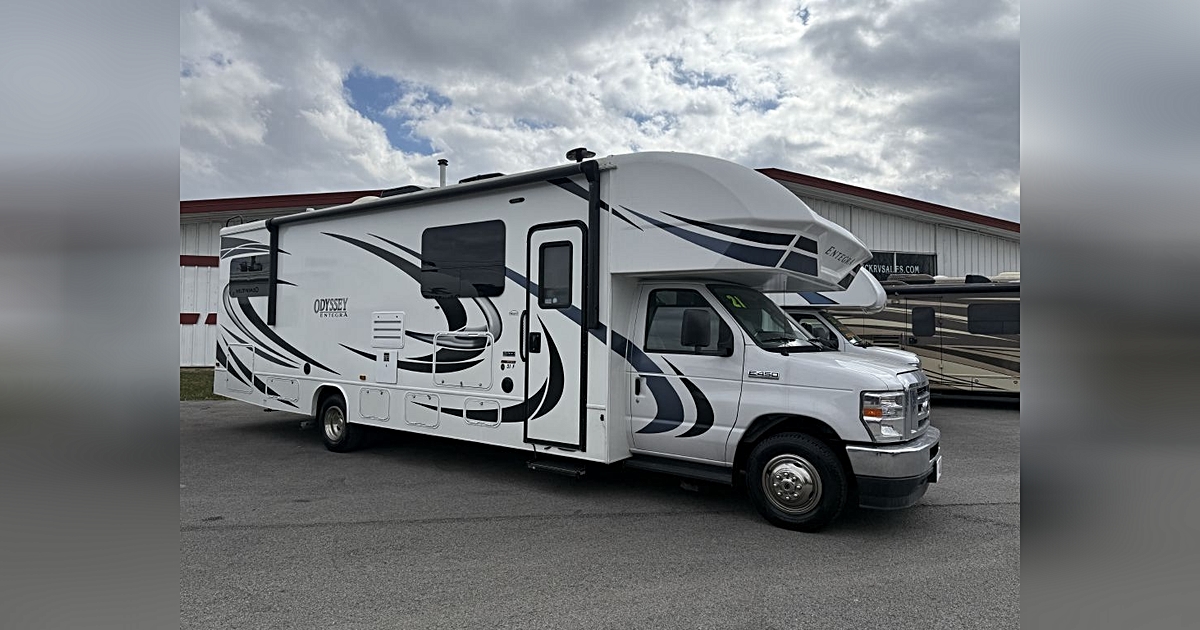 2021 ENTEGRA ESTEEM 31F