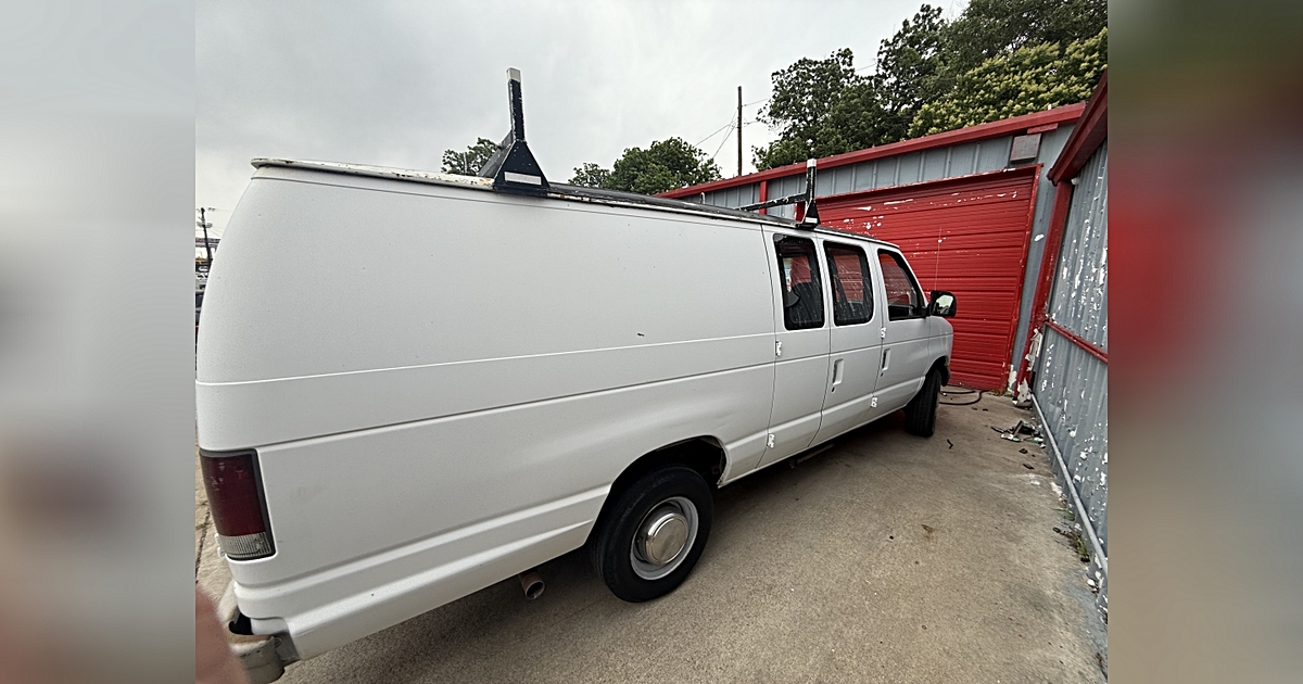 1996 Ford E-250 E-250 HD Super 138" WB