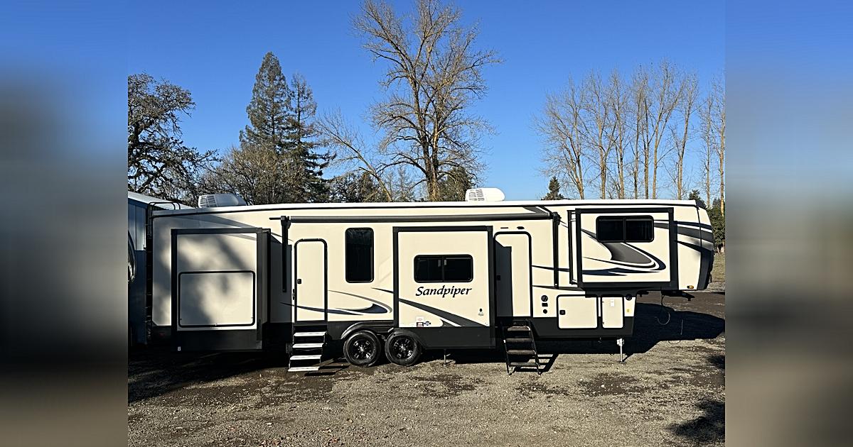 2021 Forest River Sandpiper 38FKOK