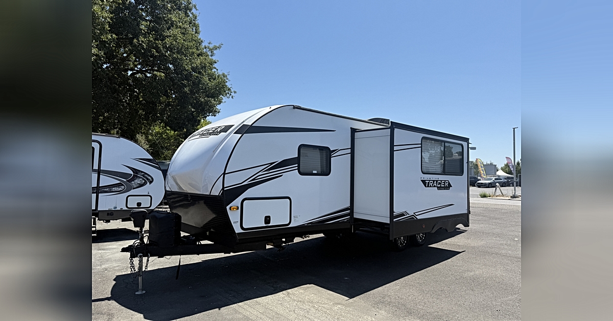 2023 PRIME TIME TRACER 25BHS